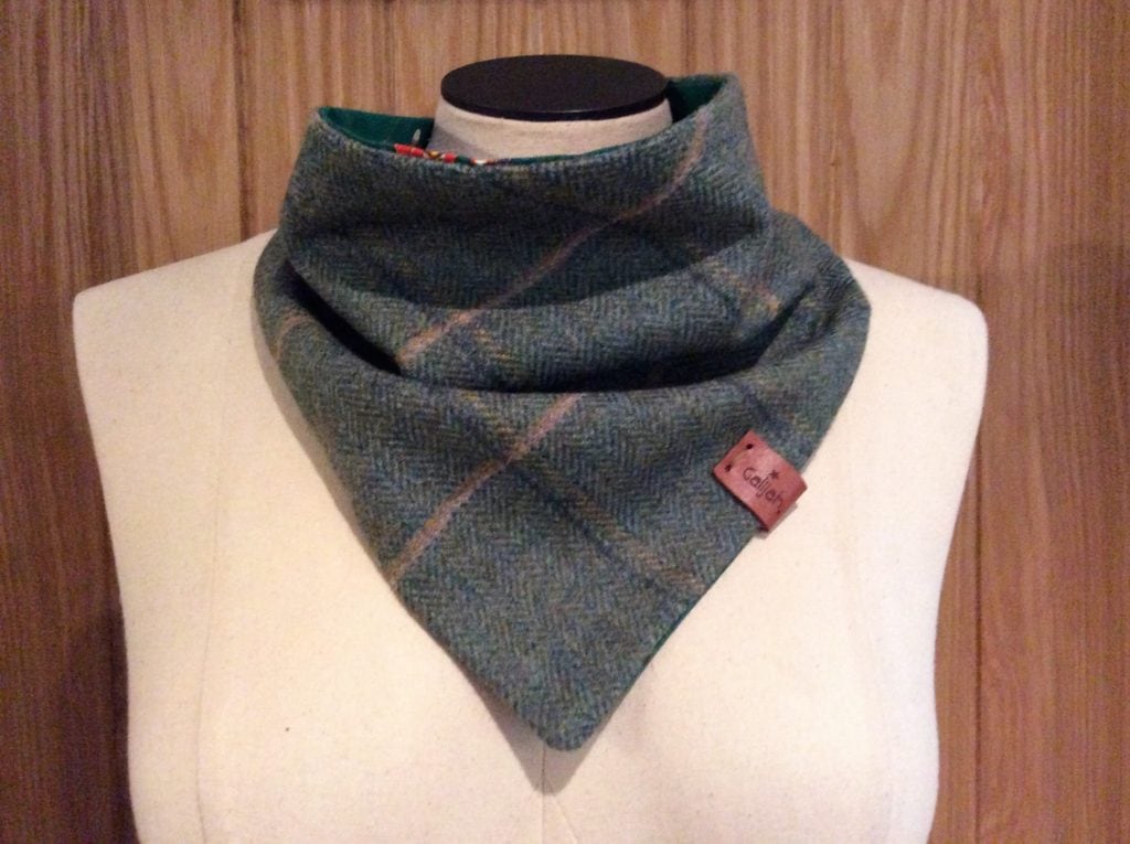 Green Tweed Neck Wrap with Polo player lining - Galijah